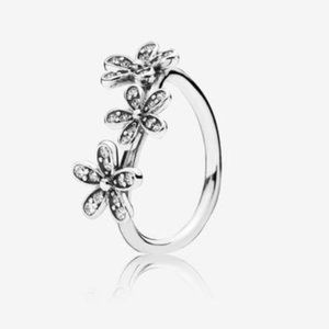 Pandora | Jewelry | Pandora Dazzling Daisy Dazzling Daisies Ring Set ...